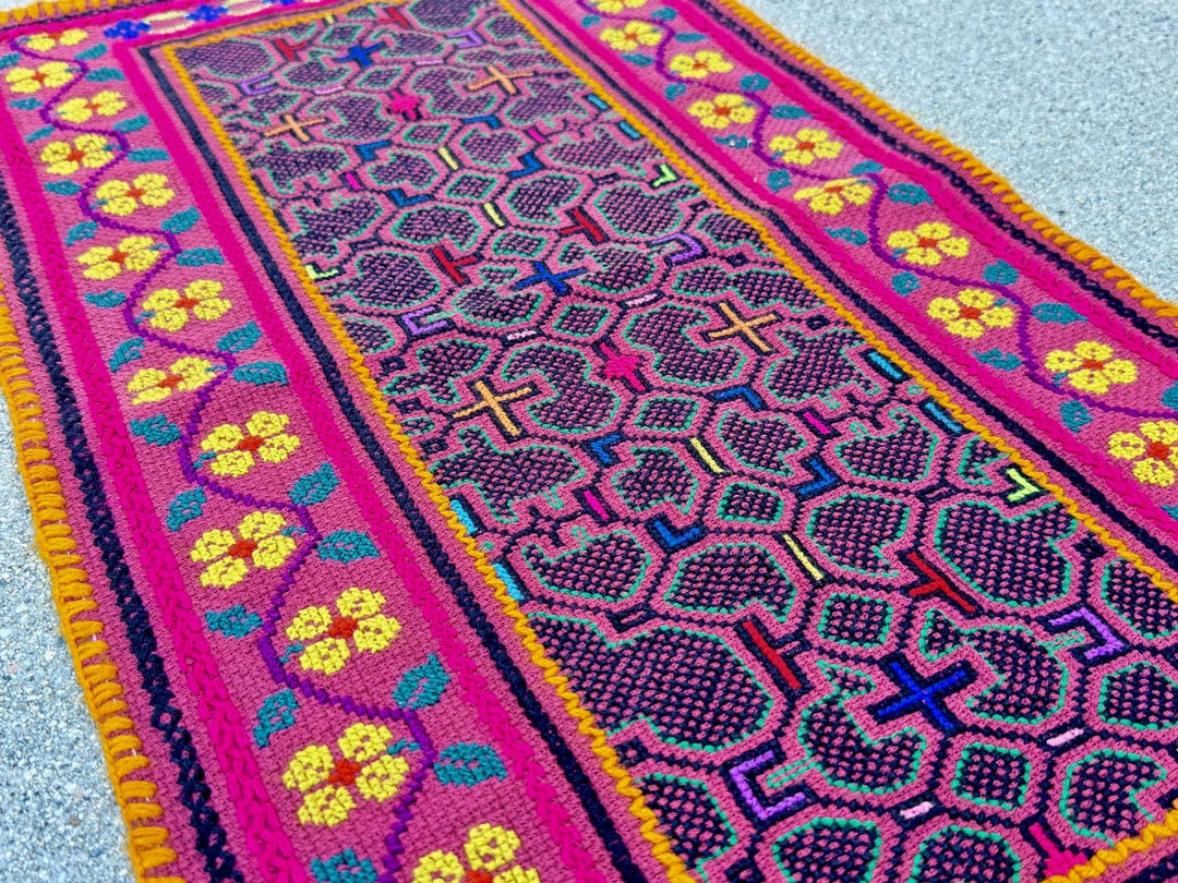 Shipibo Manta Cloth by Peruvian Artist Isabel Franchini, 27 X 15 ...