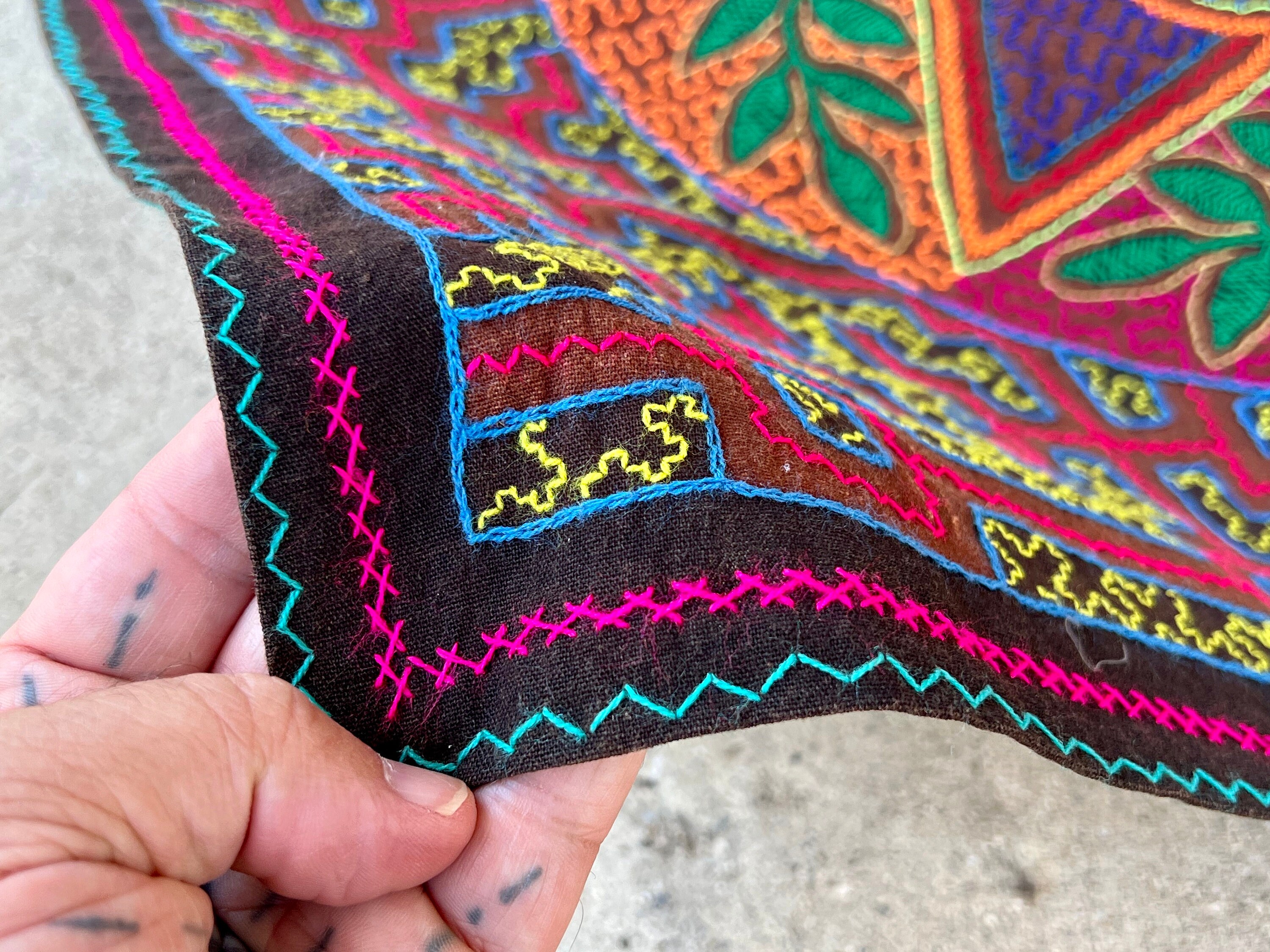 Shipibo Manta Cloth by Efrain Ruiz, 29 x 26, Icaro for the Mother Vine ...