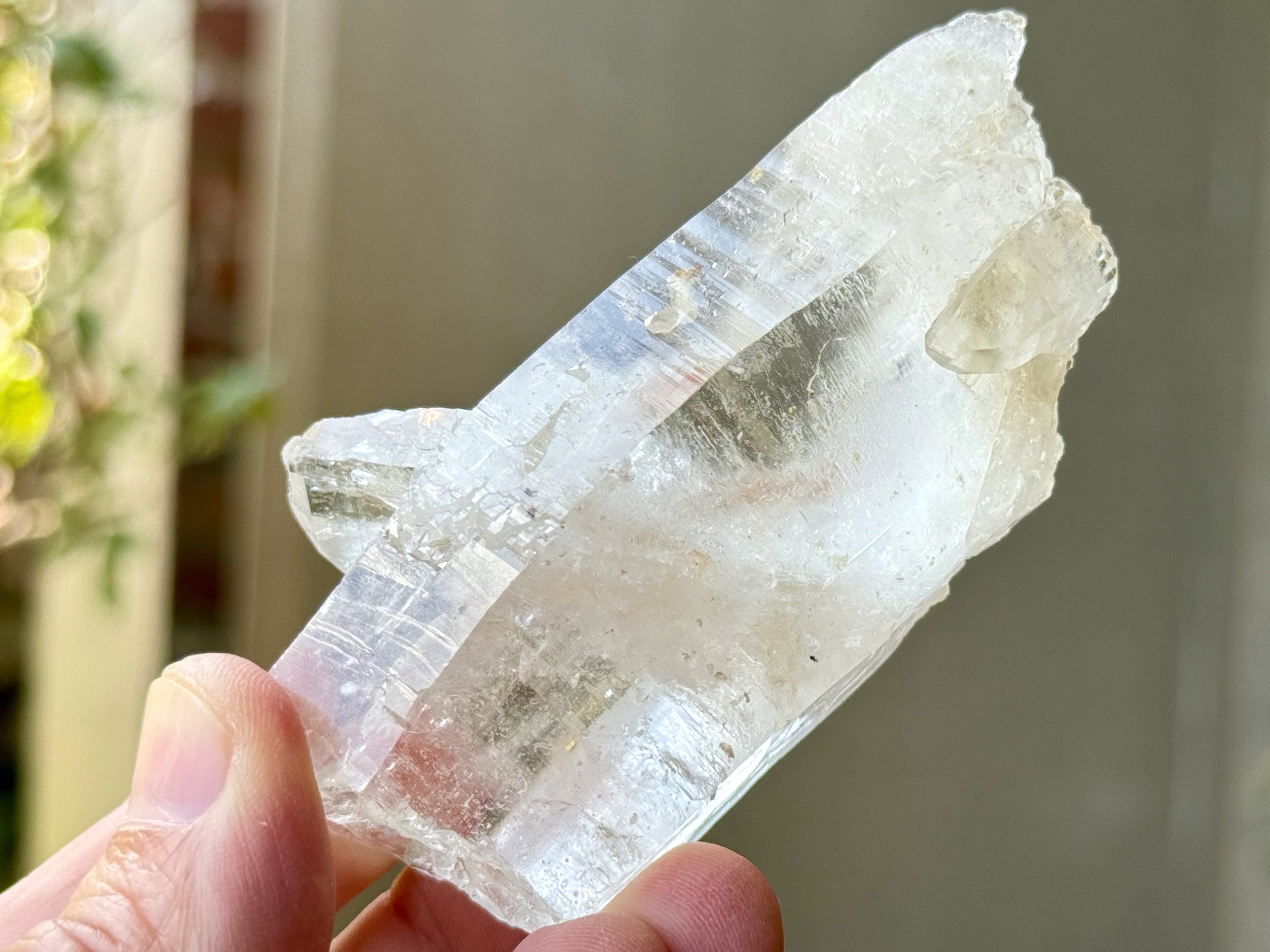 Lightning Strike Quartz with Unique Curved Formation and Elestial Main ...