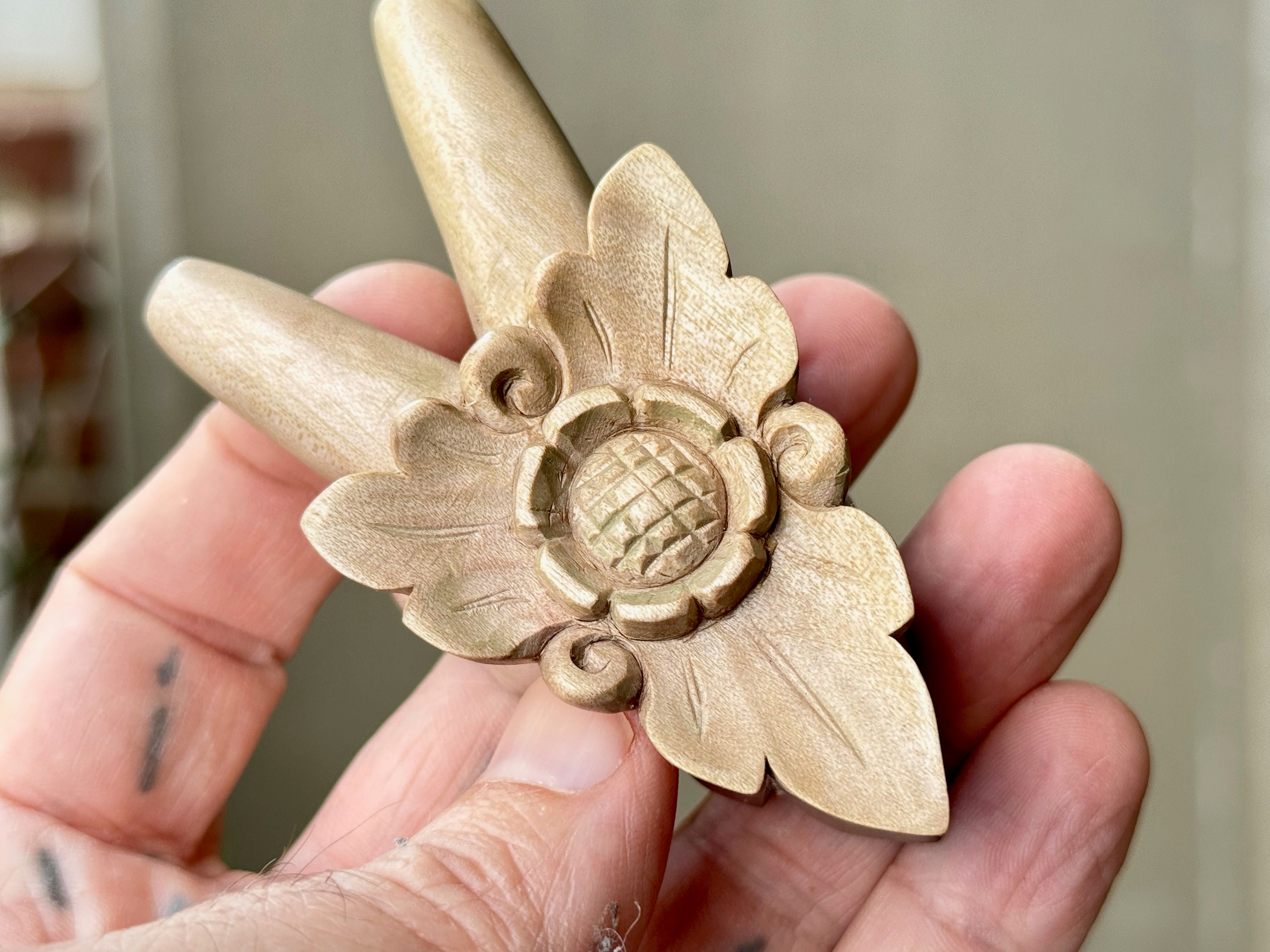 Natural Wood Kuripe with Beautiful Carved Flower, Shamanic Self ...