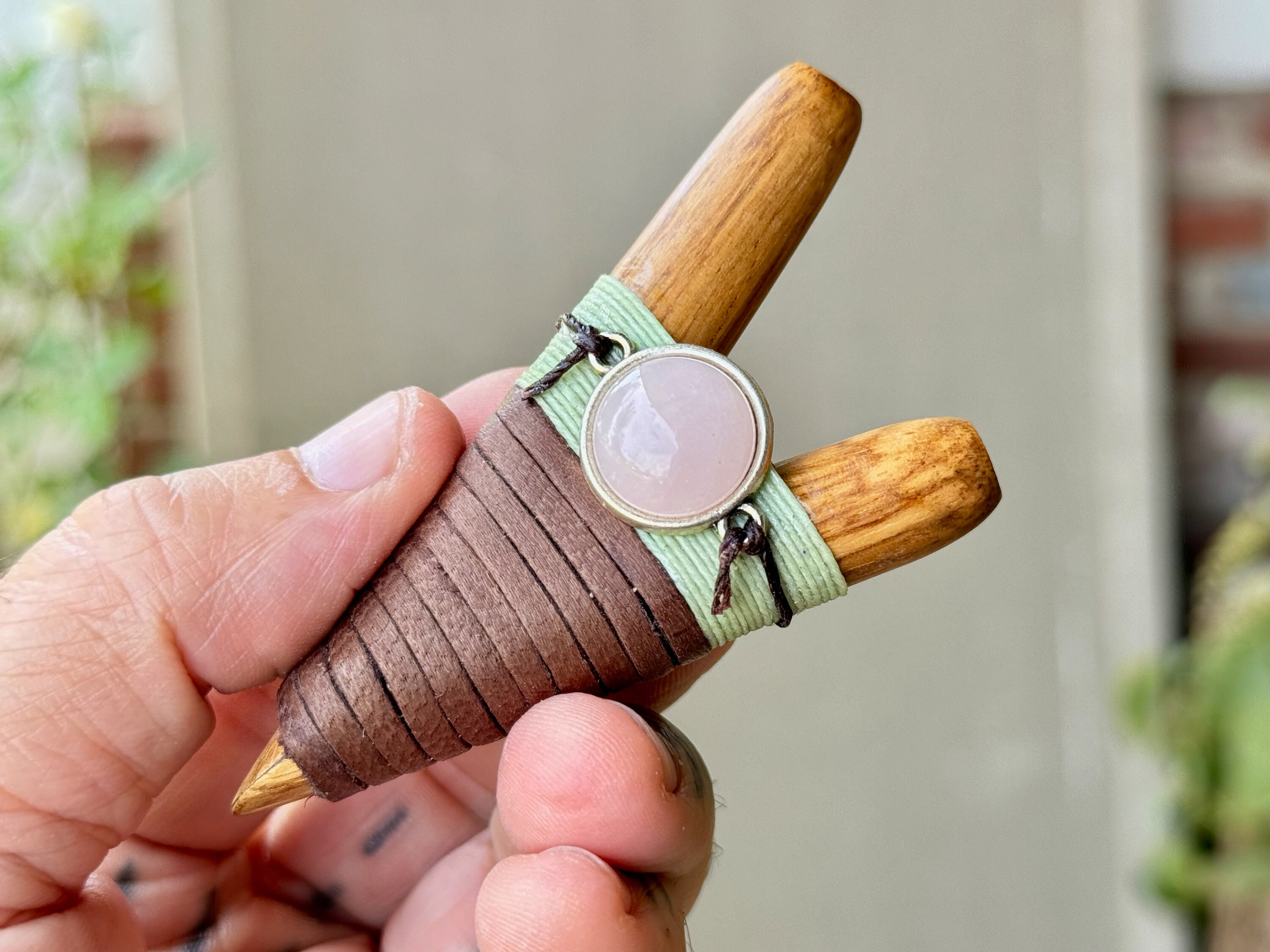 Kuripe, Handmade Wood Kuripe with Natural Rose Quartz Crystal ...