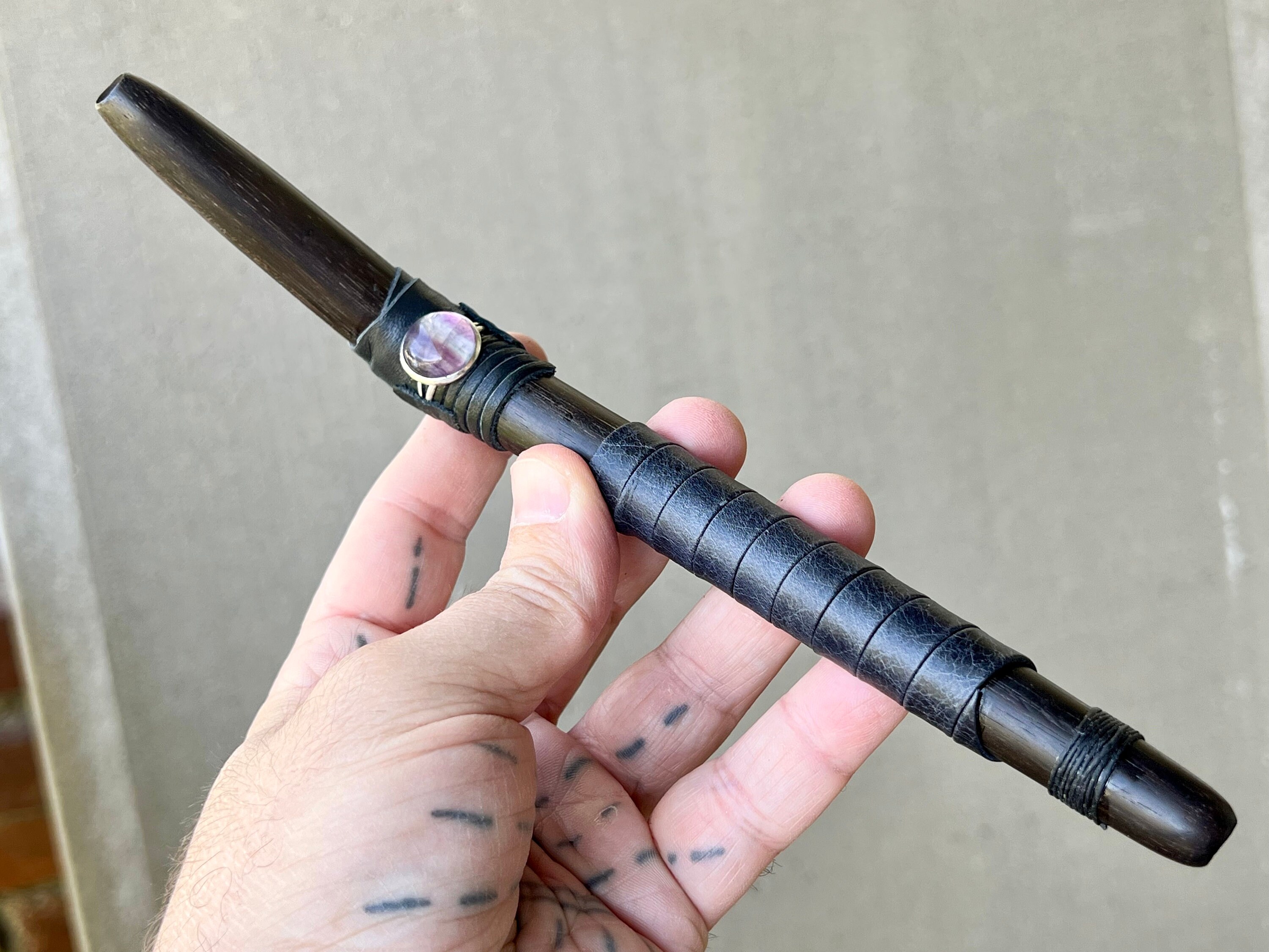 Tepi (kuripe) pipe with Purple Fluorite, Solid Ebony Wood Tepi ...