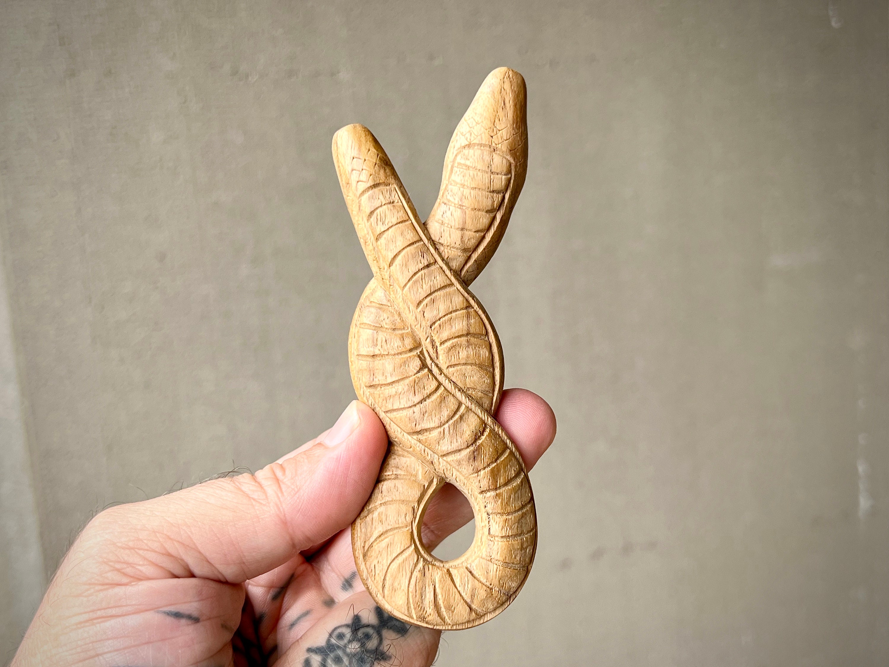 Infinity Serpent Kuripe, Solid Wood Snake Kuripe with Beautiful Detail ...