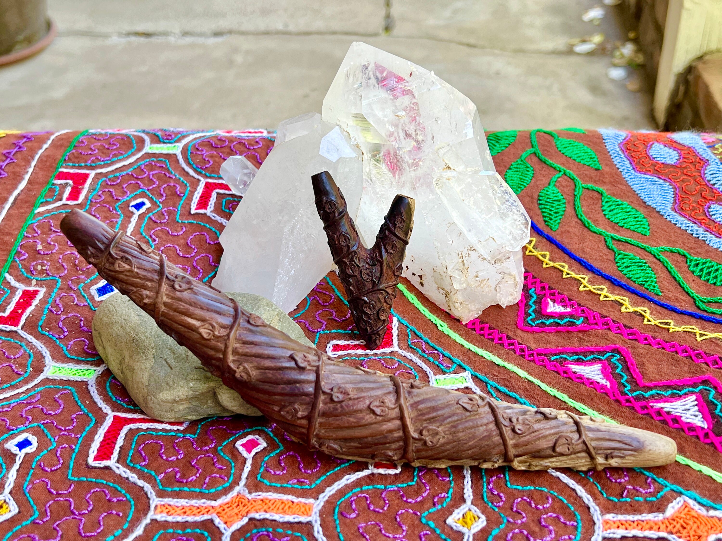 Kuripe and Tepi Set, Solid Wood Vine Kuripe and Tepi Hand Carved from ...