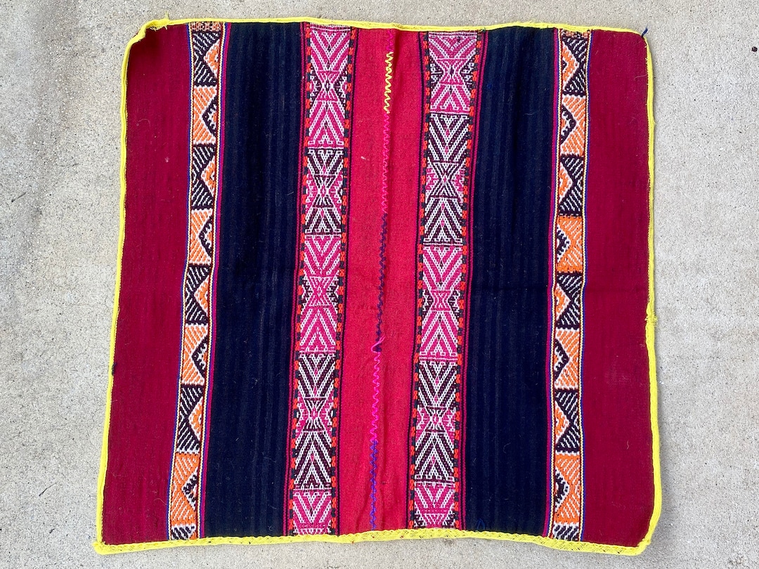 27 X 28 Andean Q'ero Manta Cloth, Large Handwoven Mestana Altar Cloth ...