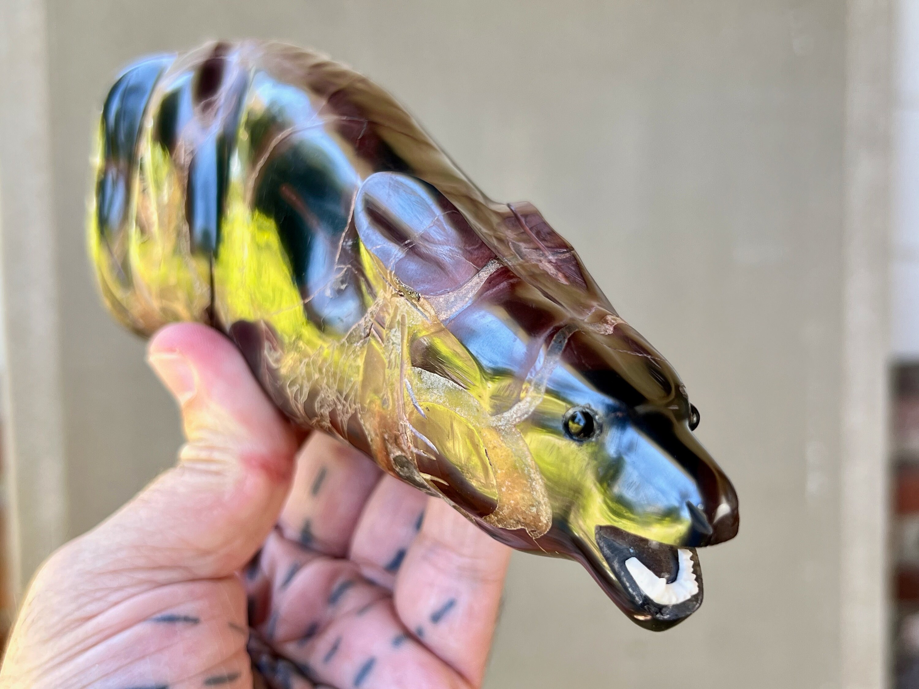 Howling Wolf Statue by Peruvian Artist Ozwaldo Perez, Hand Carved from ...