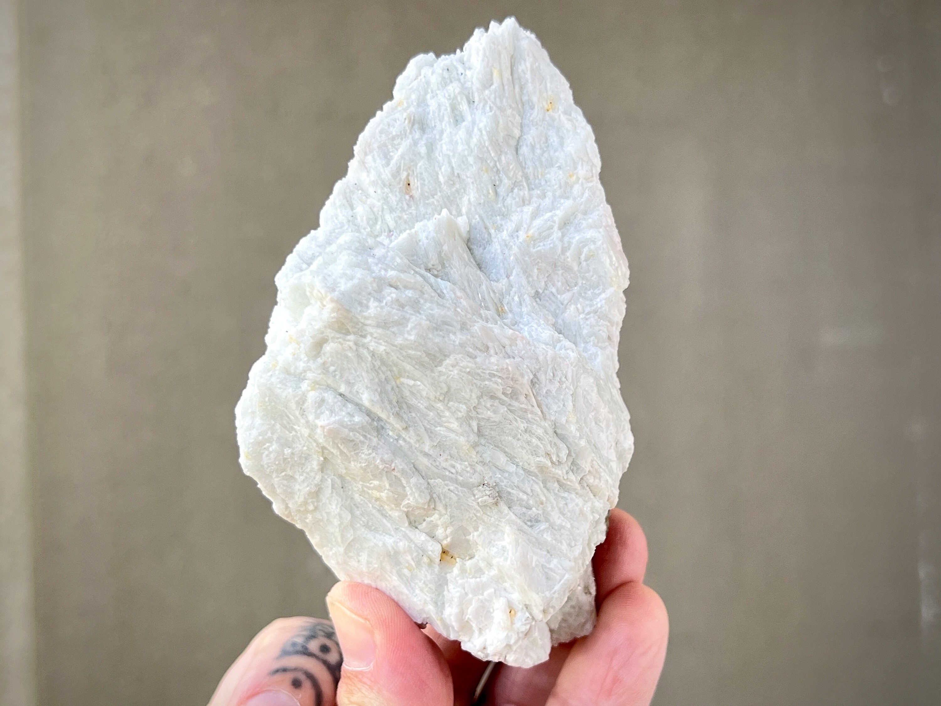 White Albite with Teal Blue Green Tourmaline Inclusion, 314g, Rare Find ...