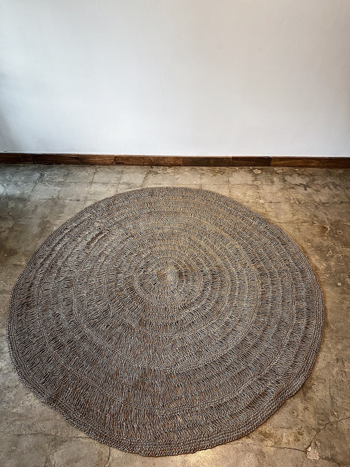 Round Handwoven Pandan Rug, Natural Material for Natural Looks - Etsy