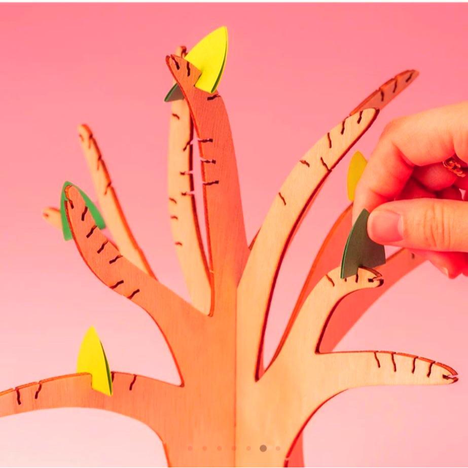 Wooden Memory Tree Writable Leaves - Keepsake Display for Notes ...