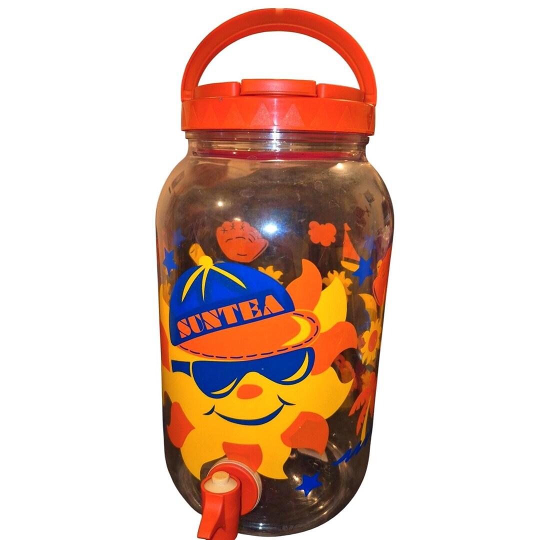 Vintage Sun Tea Plastic Beverage Dispenser With Twist Lid/pour Spout - Etsy