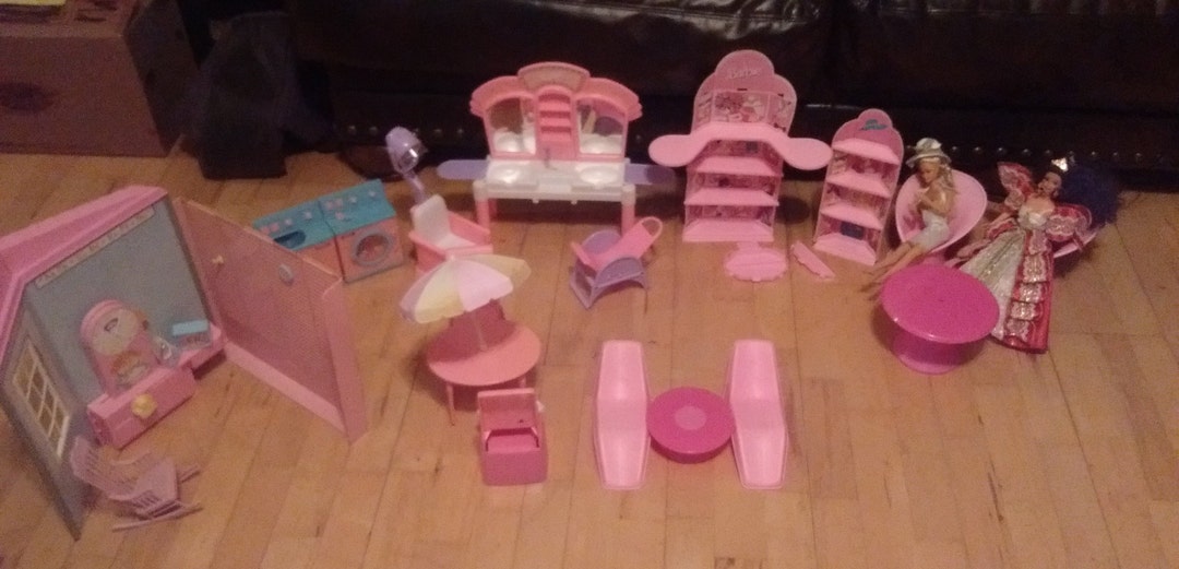 Large Vintage Sweet Roses/ Barbie Collection - Etsy