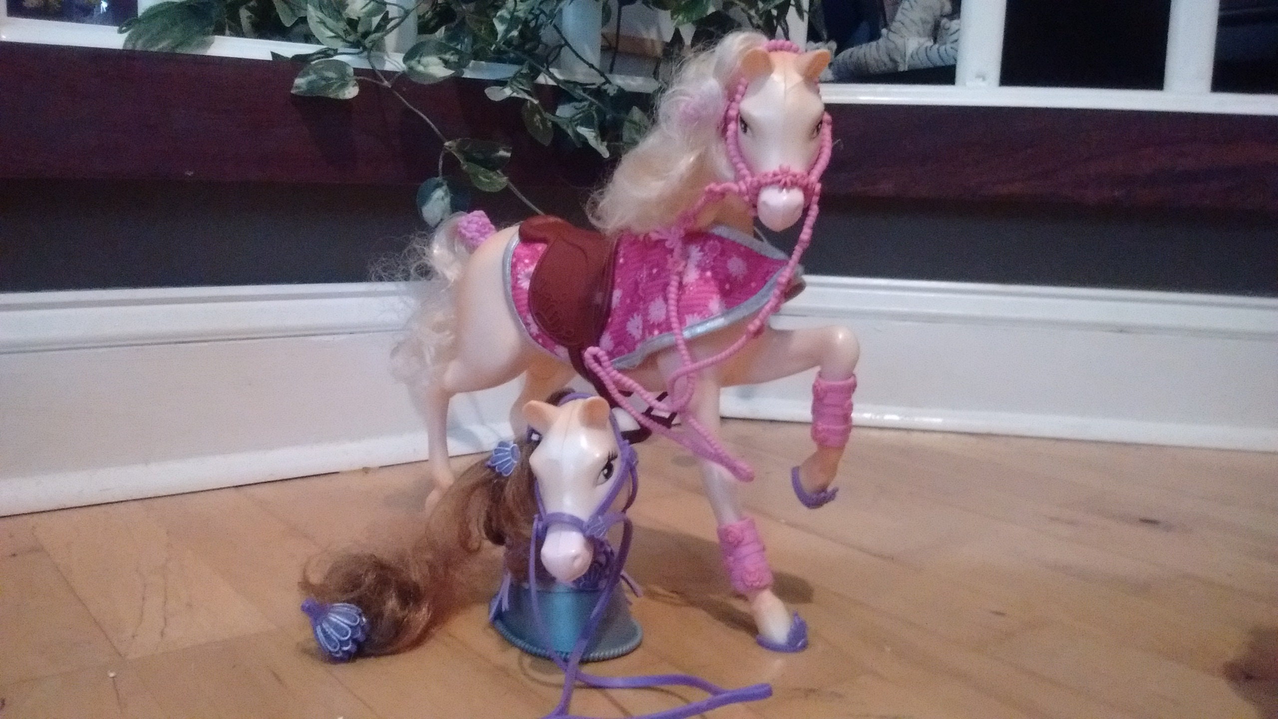BARBIE STABLE STYLES Dress up Tawney and Me & My Horse 2006 Mattel ...
