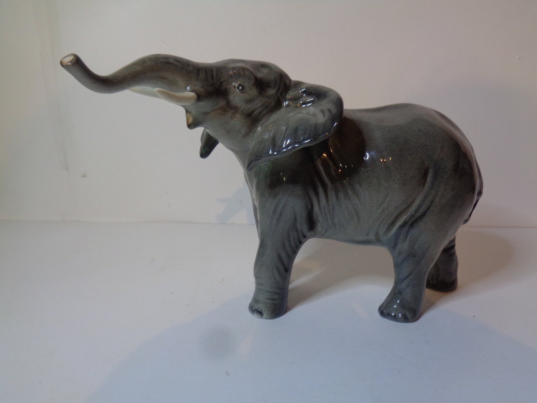 Beswick Elephant Trunk Stretching Small No 974 - Etsy UK