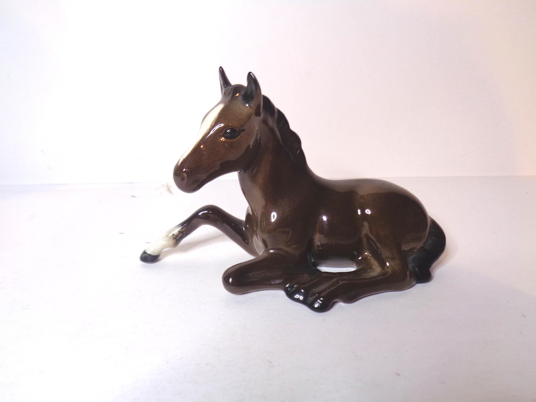 Beswick Foal Lying Number 915 Issued 1941 - Etsy