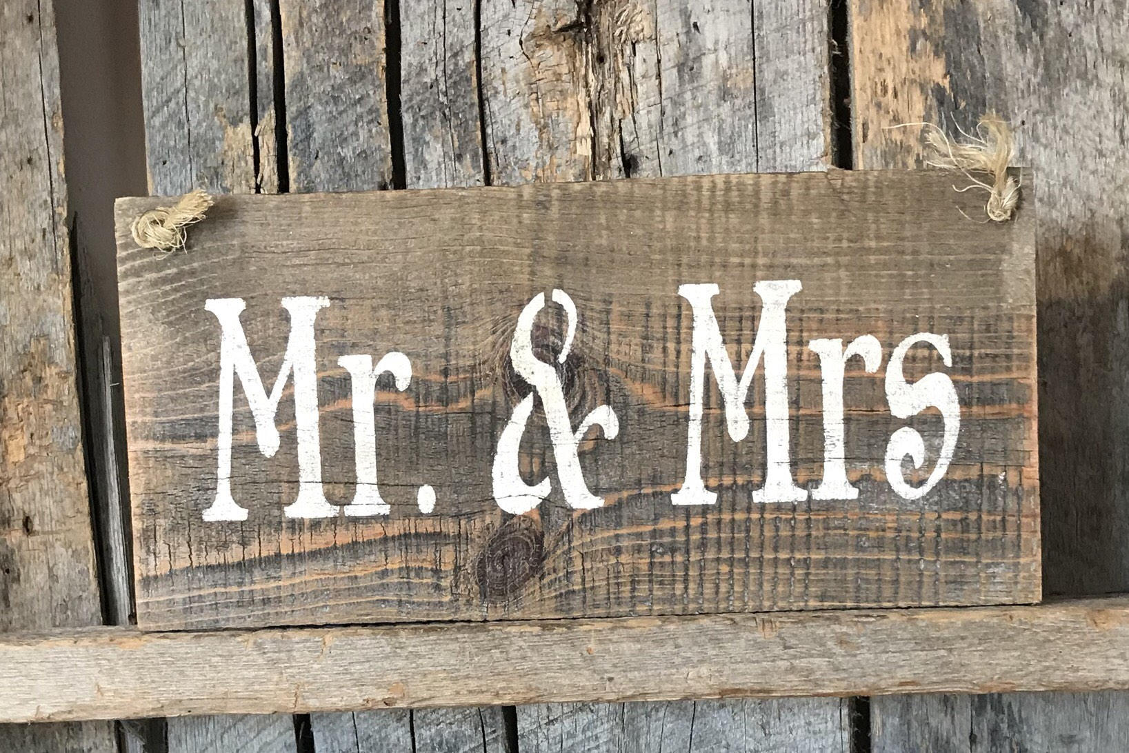 Mr and Mrs Sign Barn Wood Sign Rustic Wall Decor Mr and - Etsy UK