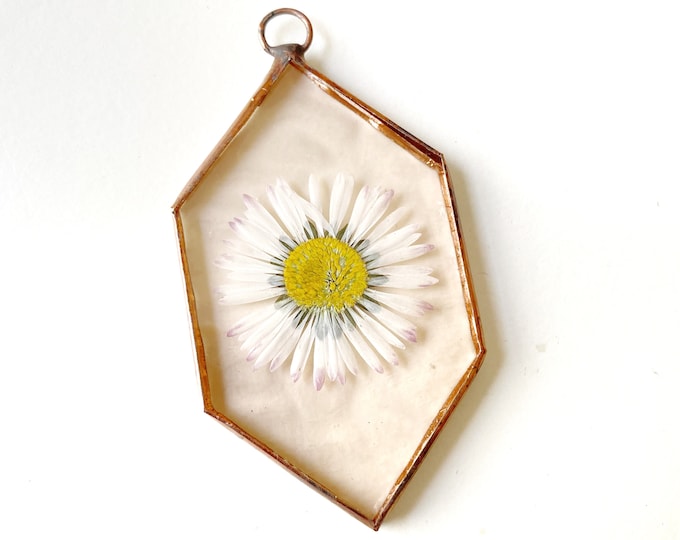 Hand made glassware inspired by geometric shapes. by shoppalyglass