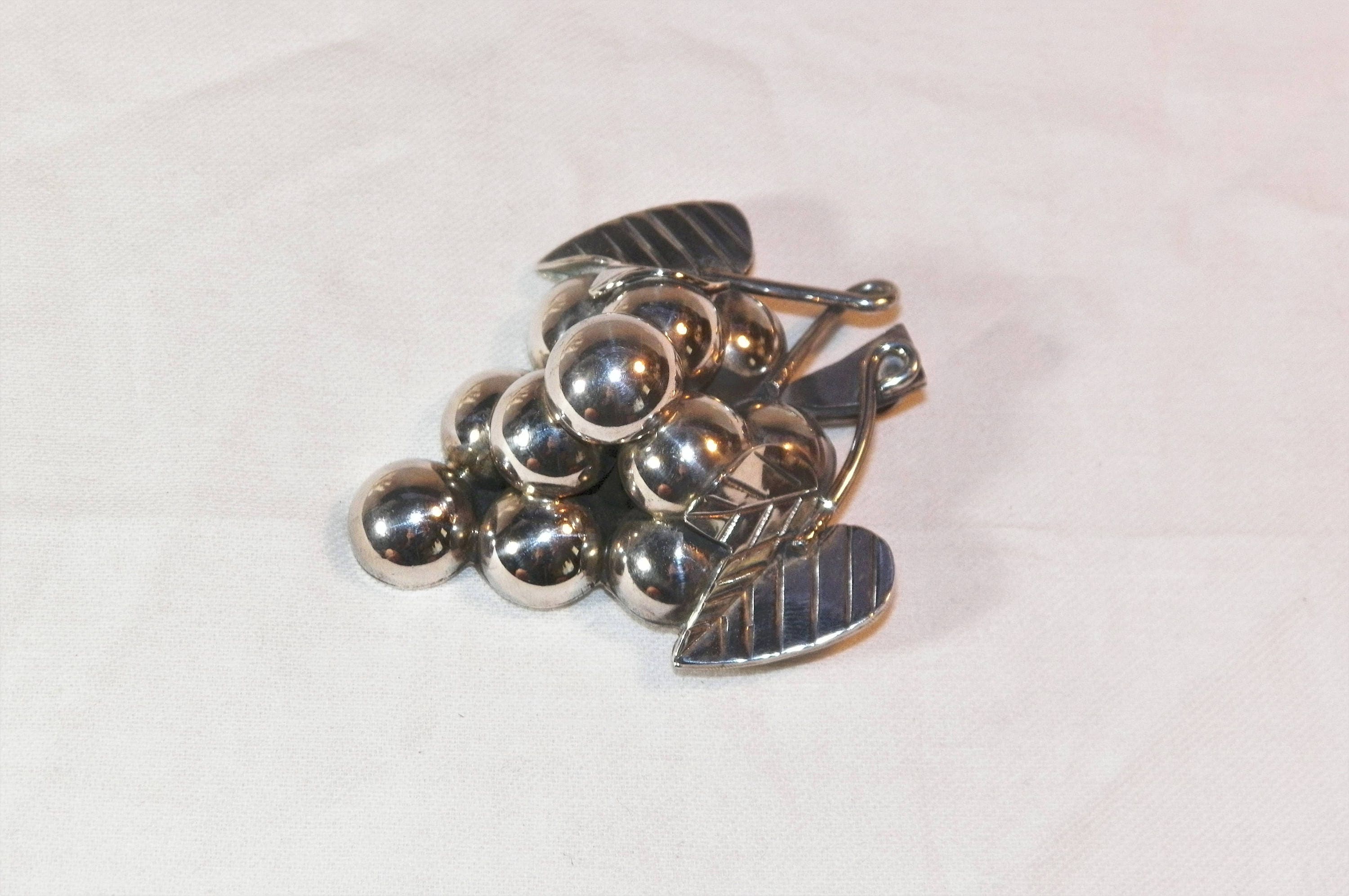 Sterling Silver Grape Bushel Pendant/pin 925 Designer Grapes - Etsy