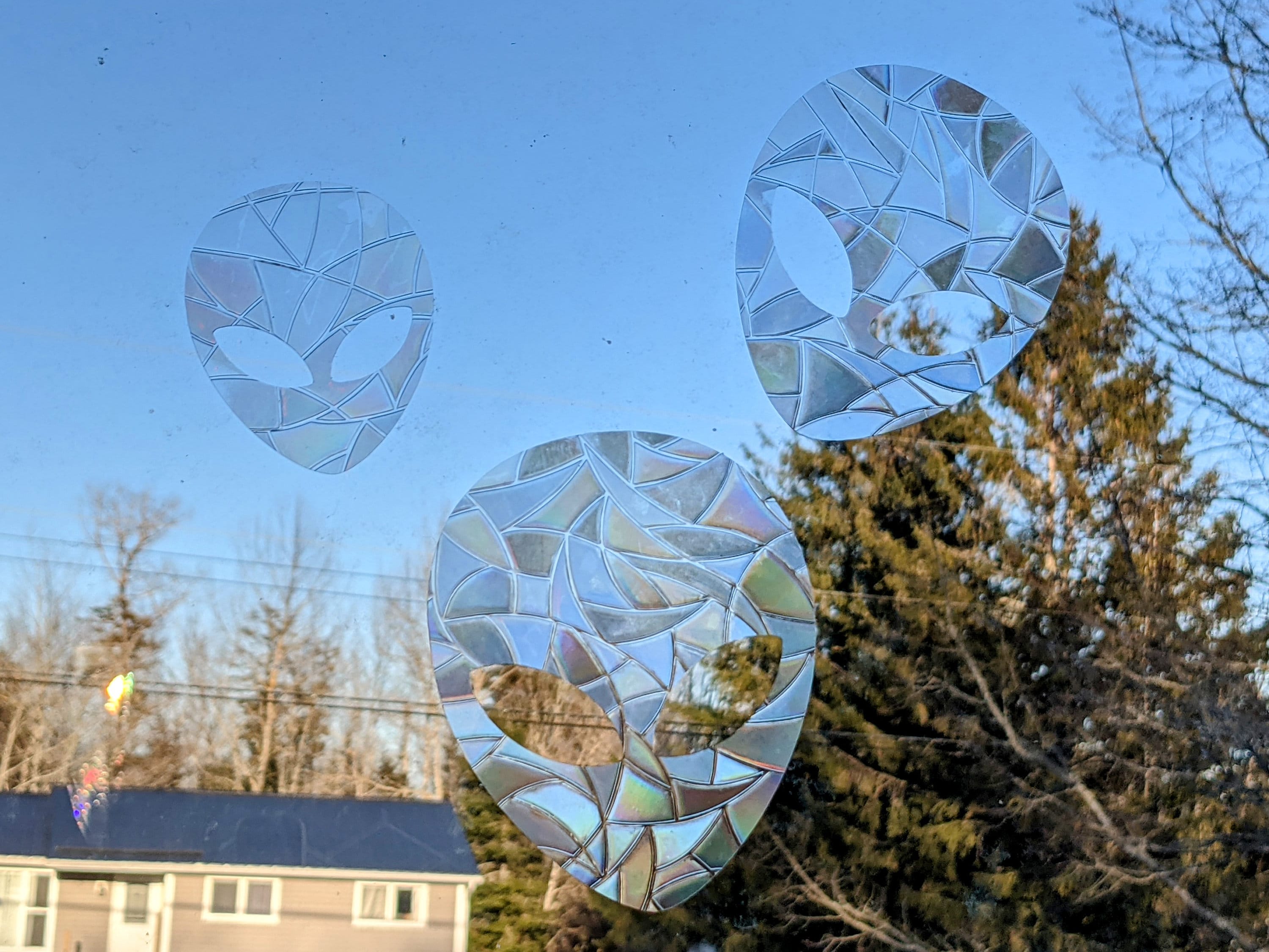 Alien Window Cling Sun Catchers - Casts Rainbows - Static Window Cling ...
