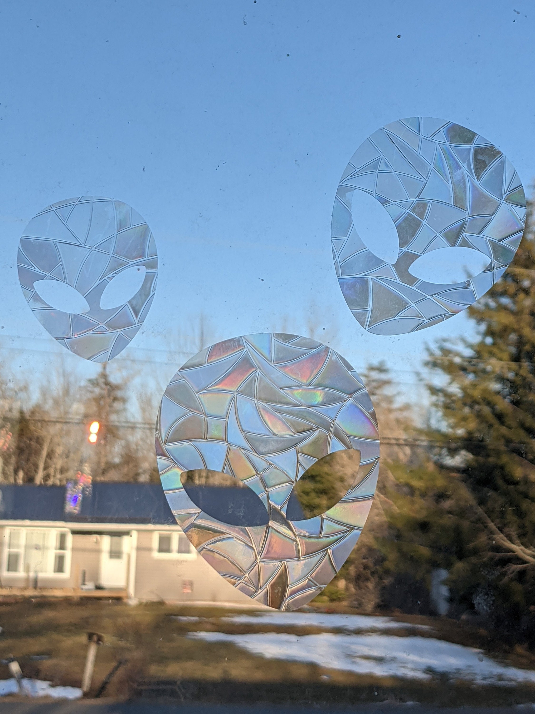 Alien Window Cling Sun Catchers - Casts Rainbows - Static Window Cling ...