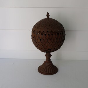 Globe Shaped Centerpiece With Leaves and Lid - Etsy