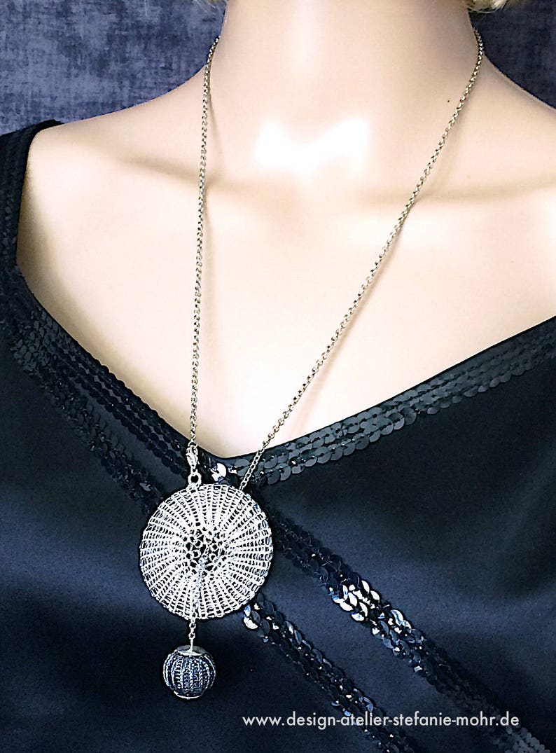UNIVERSE Long Necklace With Wire Crochet SPHERE & Reversible DISC - Etsy