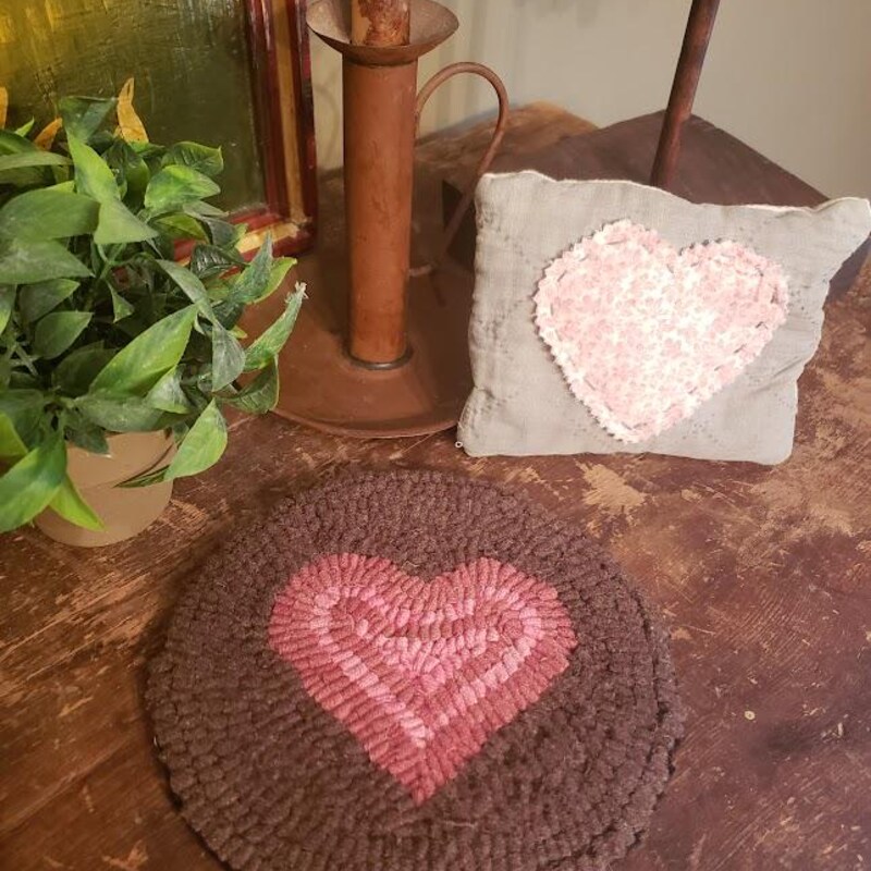 Hooked Mug Rug - Etsy