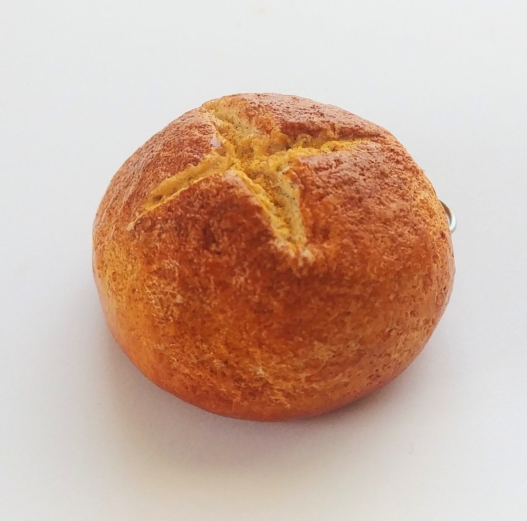 Handmade Polymer Clay Soda Bread Keychain – Baker Gift - Etsy