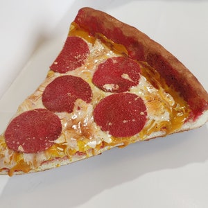 Large 3D Pepperoni Pizza Wall Decor, 3D Fake Food Art, Pizza Prop, Pop ...