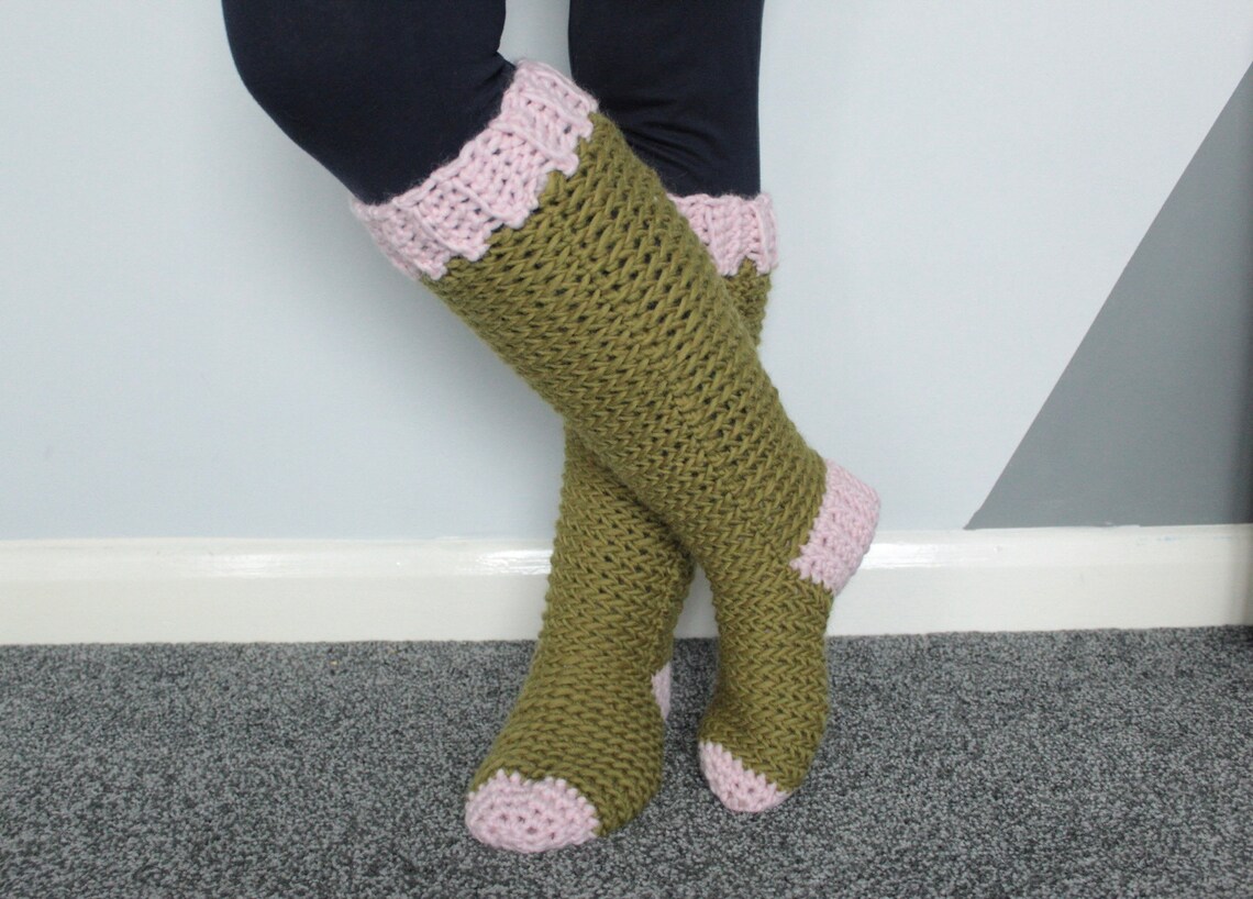 Chunky Crochet Socks Pattern/ Crochet Slipper Socks/ Knee High Crochet ...