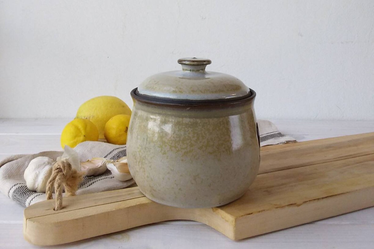 Gray Ceramic Garlic Keeper Lidded Pottery Garlic Jar | Etsy