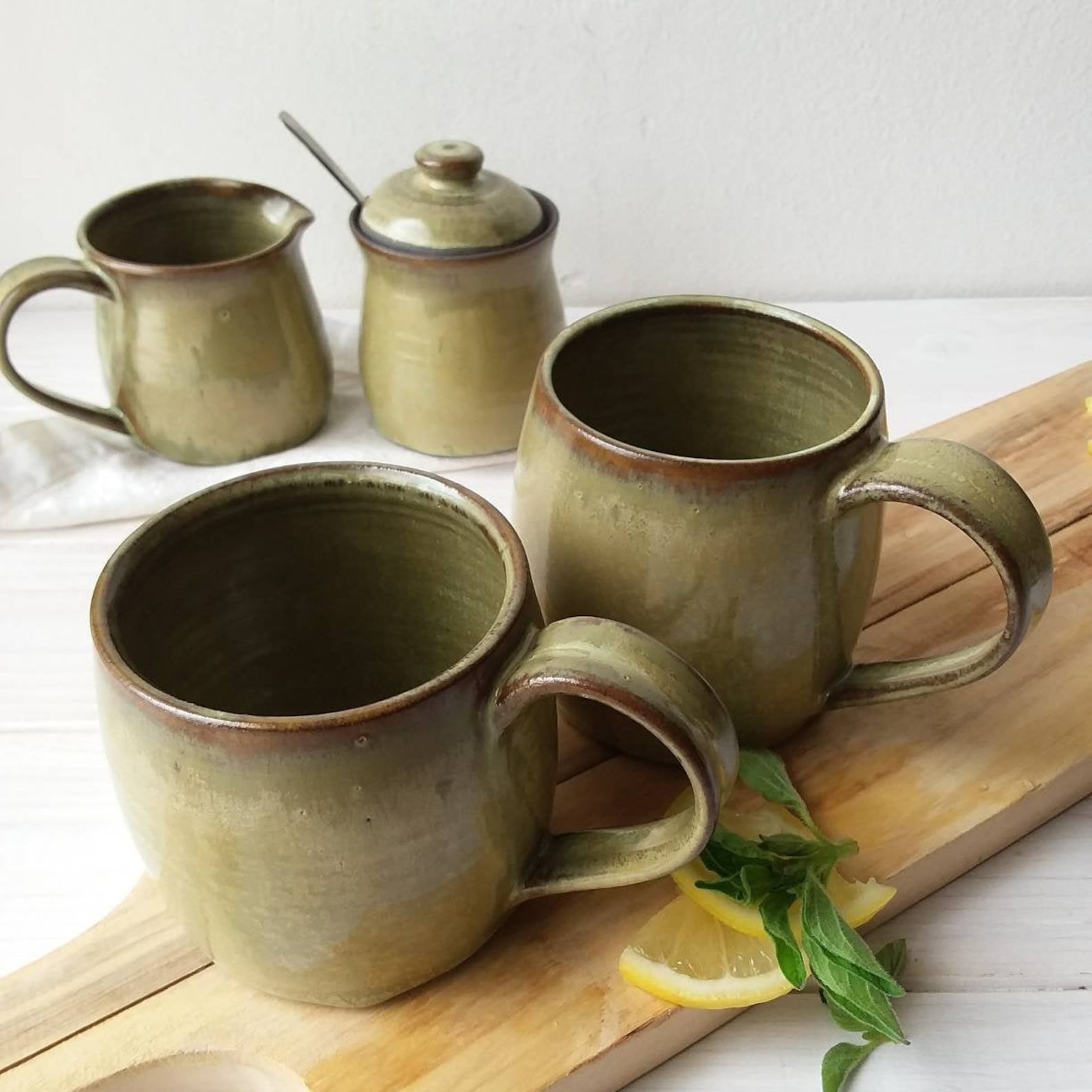SET OF TWO Green Ceramic Mugs 18 Fl Oz or 20 Fl Oz Green | Etsy