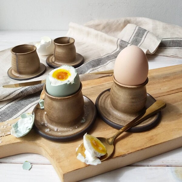 Ceramic Egg Holder - Etsy