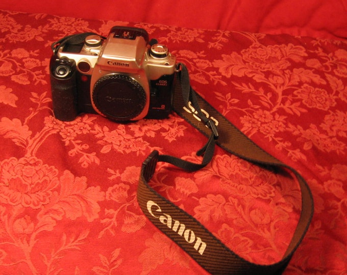 Canon EOS Elan Iie Vintage 35mm Slr Film Camera As-is Brought - Etsy