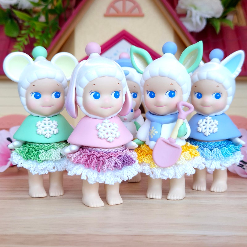 One Sonny Angel - Etsy UK