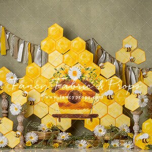 Bumble Beauty -photography Backdrop - Honeybees , Bee Hive, Honey 1st ...
