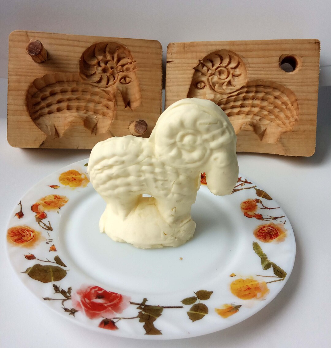 Universal Wooden Mold Ram Butter and Cookies Linden Wood Volume Syrah ...