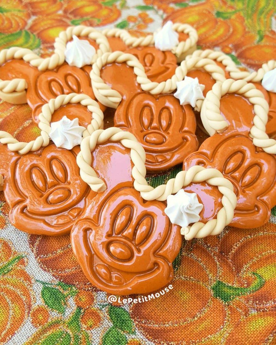 Mickey Pumpkin Pie by Le Petit Mouse - Etsy