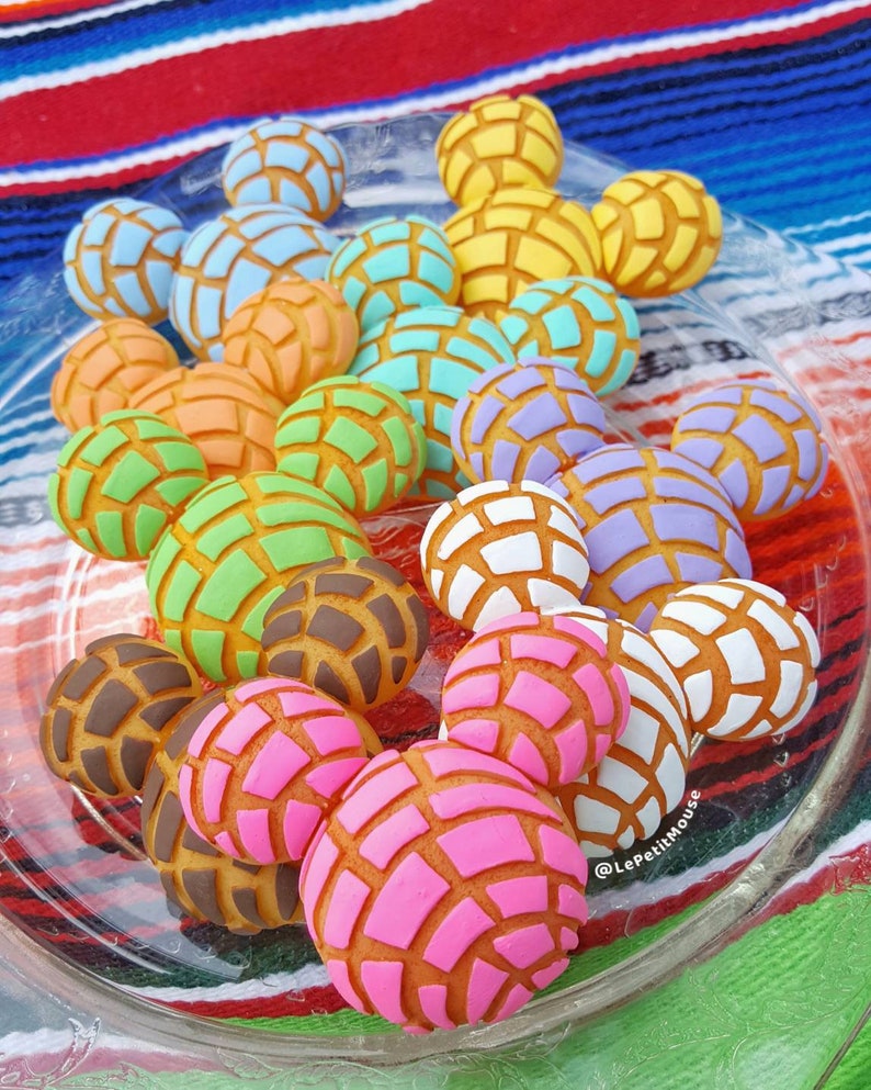 Mickey Inspired Concha by Le Petit Mouse | Etsy