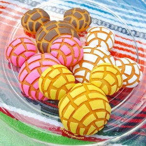 Mickey Inspired Concha by Le Petit Mouse - Etsy