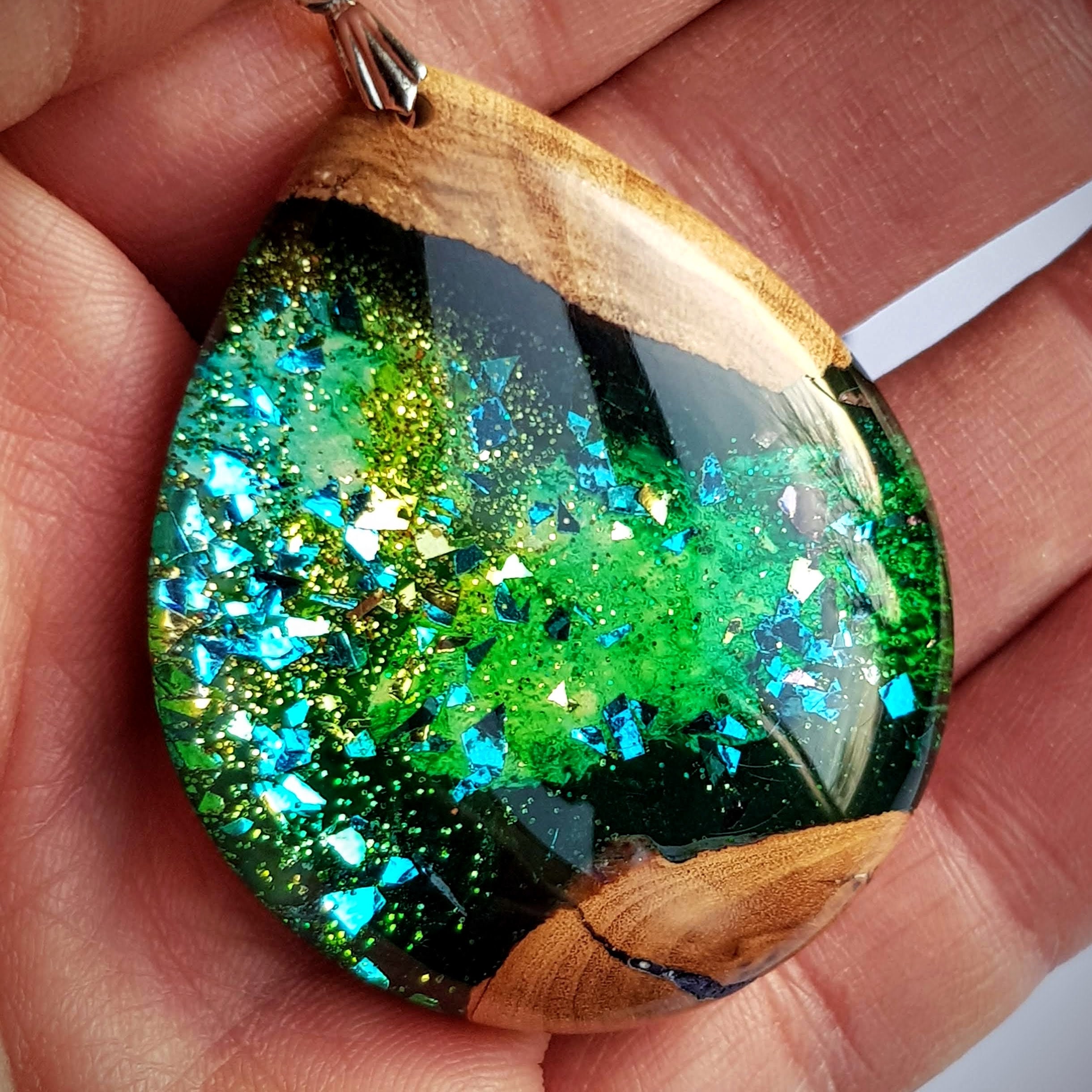 Wood Resin Pendant - Olive Wood - Sparkling green with glitter