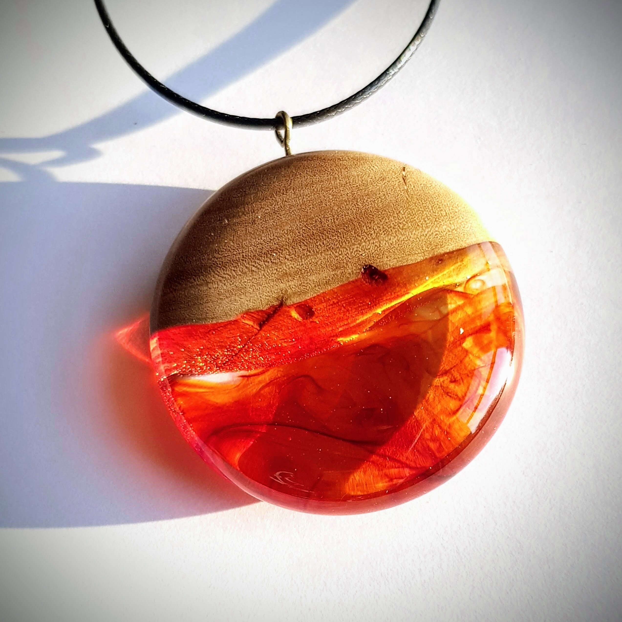 Wood Resin Pendant - Olive Wood - Sunset Red