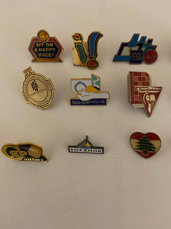 Selection of 15 Old French Metal Stud Pin Badges with… - Gem