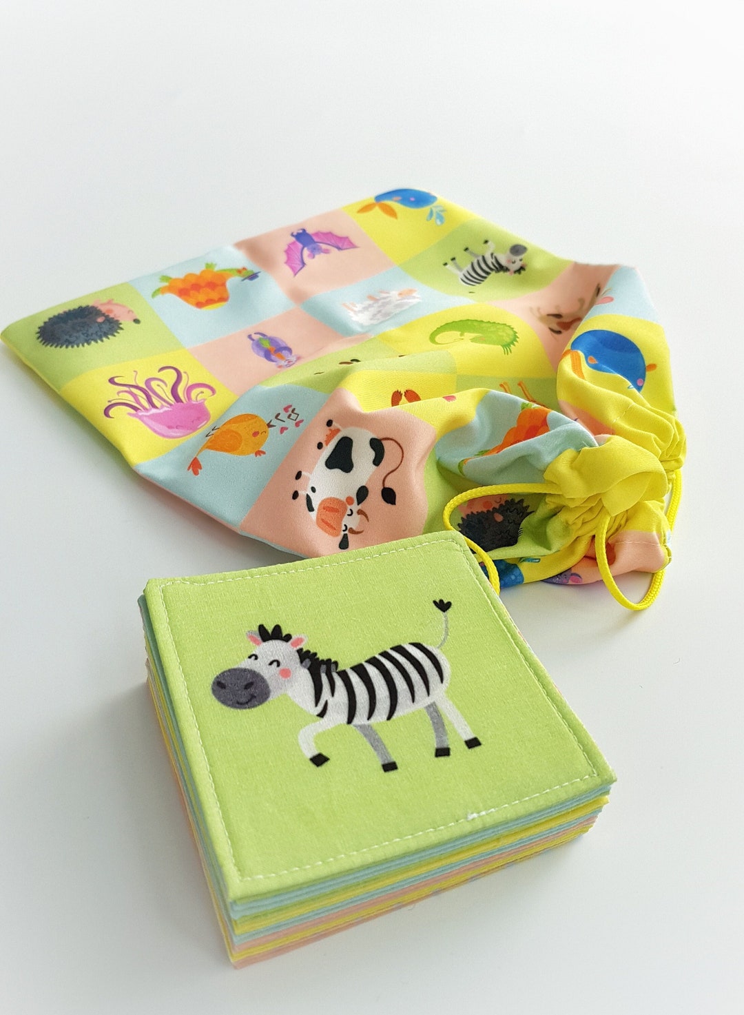 Juego de cartas de memoria de animales coloridos Juego de combinación ...