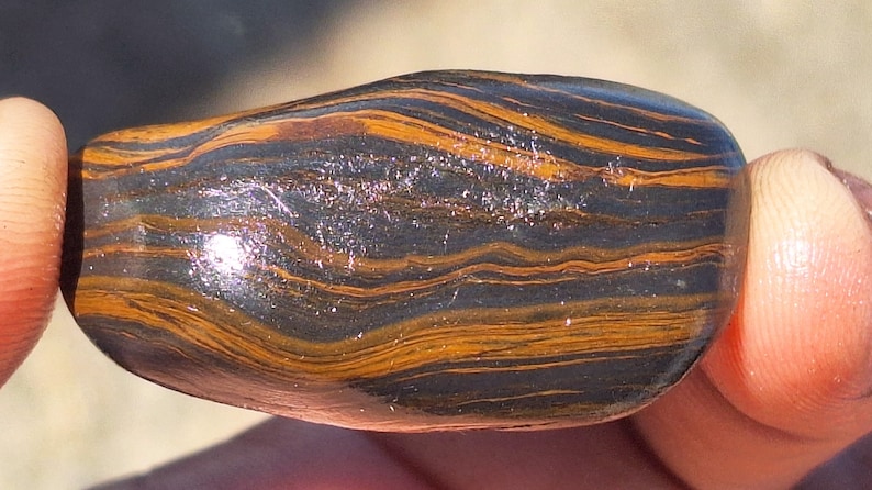 C27 MAGNETIC Genesis Stone Wyoming BIF Banded Ironstone Magnetite ...