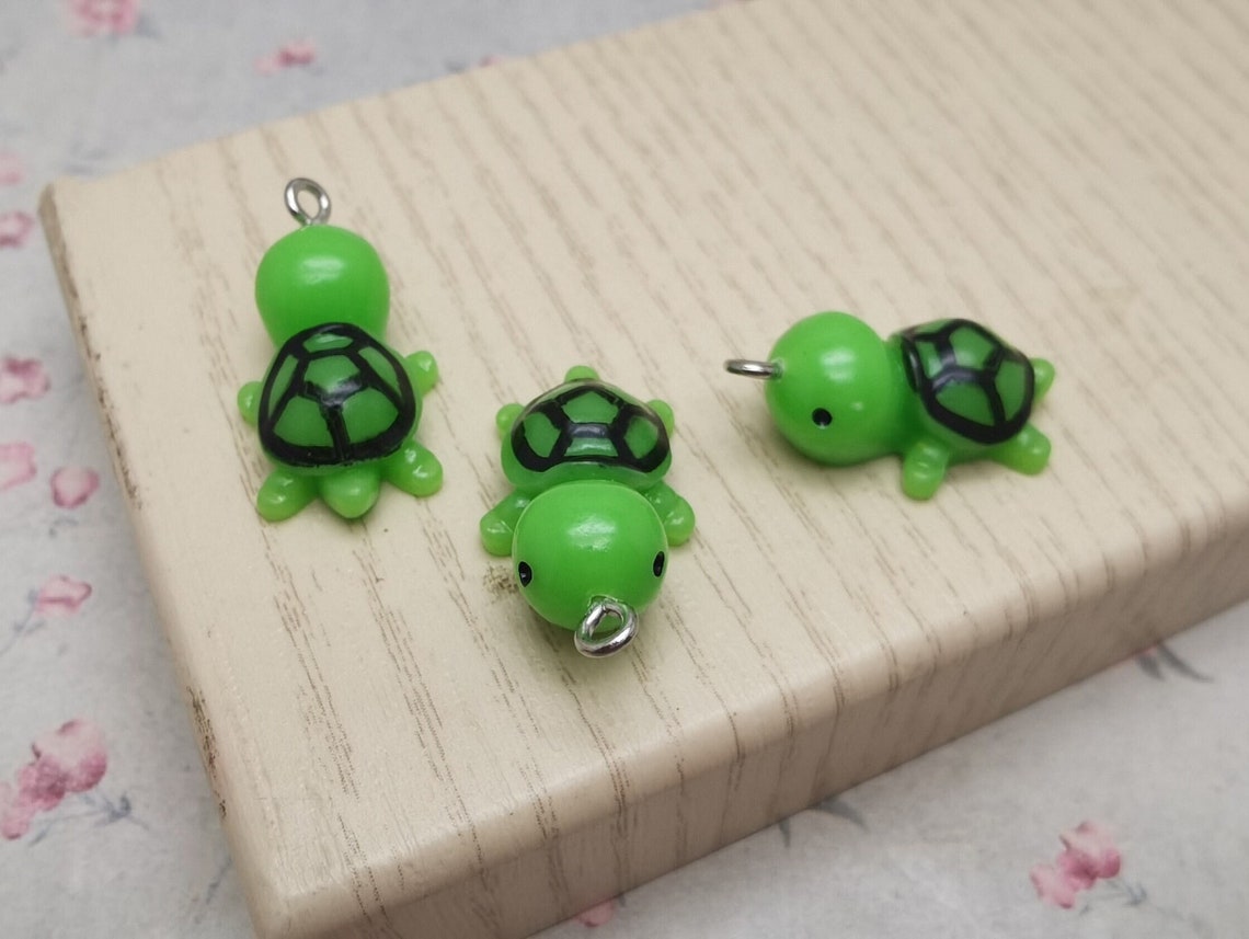 6/20 Pieces Plastic Sea Turtle Tortoise Pendant Charm , Resin Handmade ...
