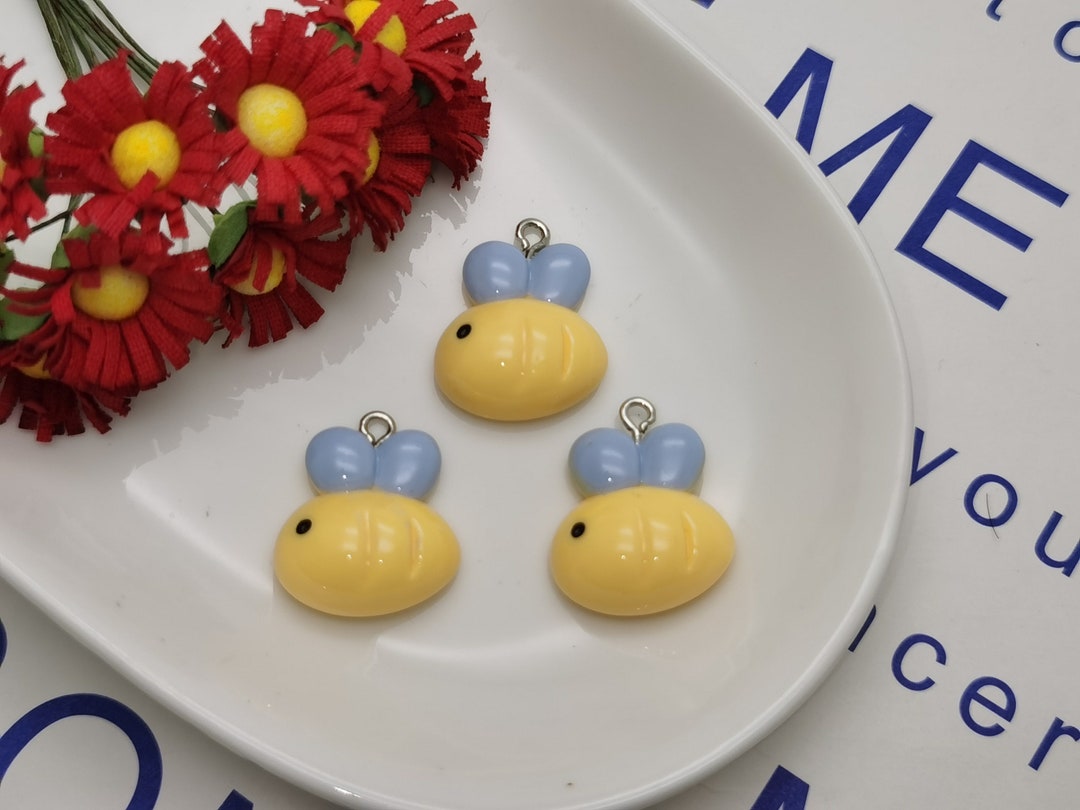 6/20 Pieces Plastic Honeybee Honey Bee Hornet Insect Pendant Charm ...