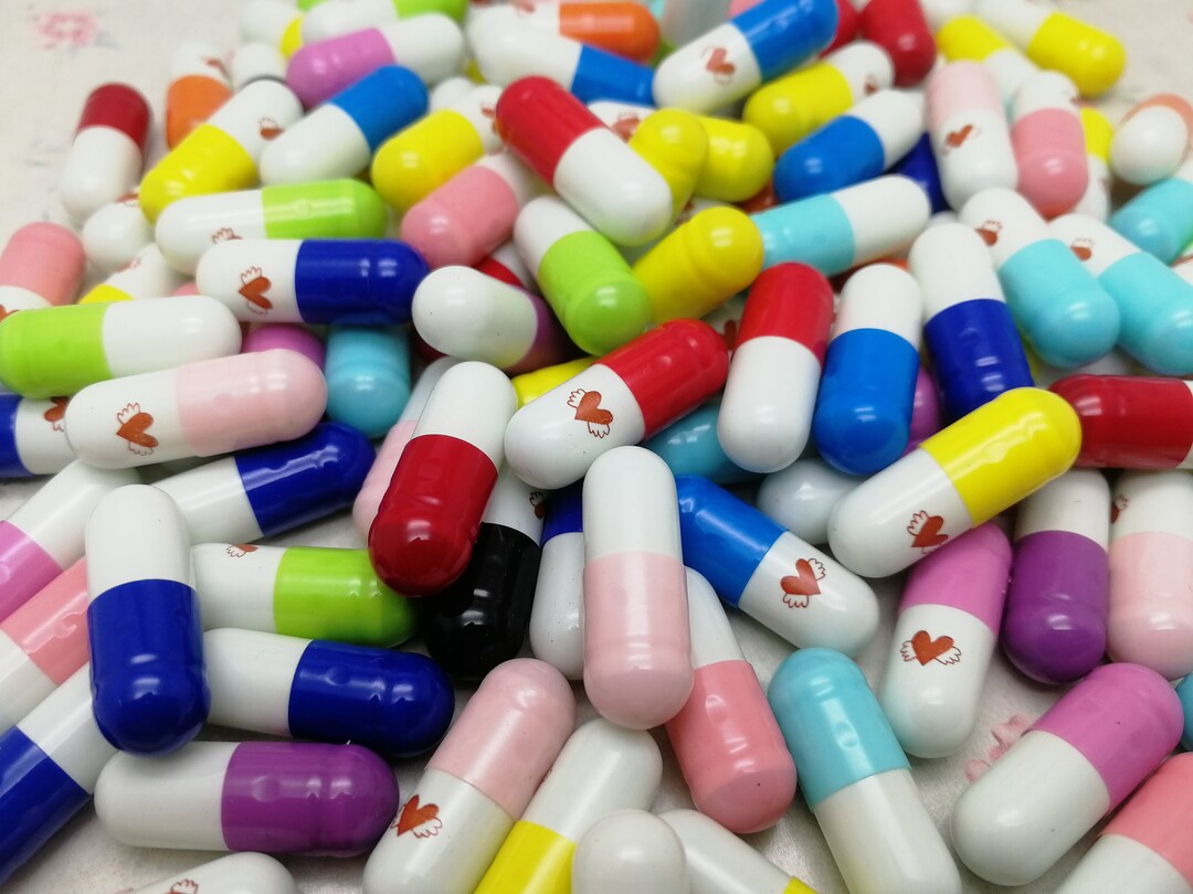 Mix Color Heart Wing Wish Message Pill Capsule Charm With Blank Paper ...