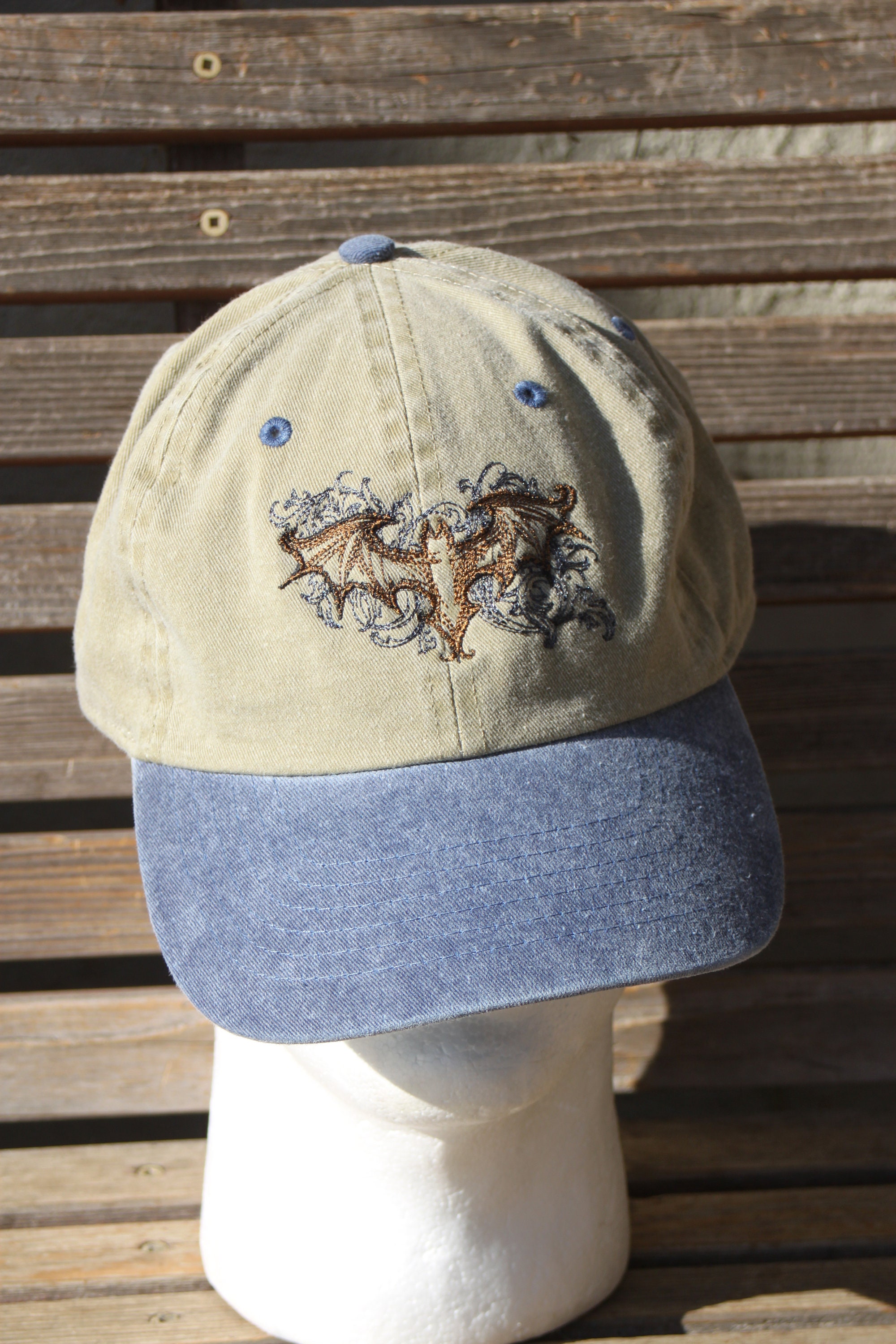 A bat is Embroidered on a Baseball Hat Cap, Adjustable hat, adult, dad ...