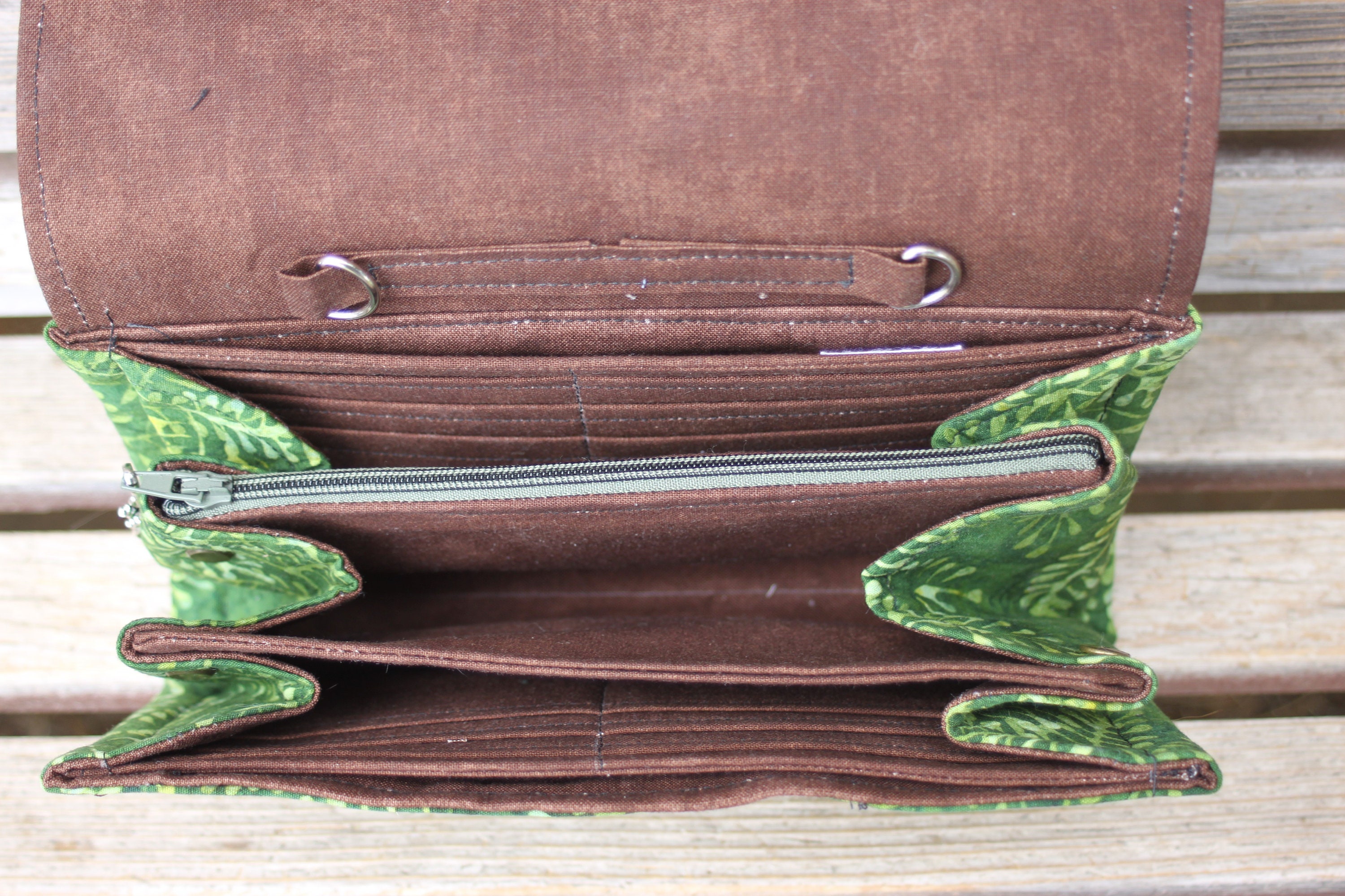 Frilled Lizard embroidered on wallet, based on the NCW pattern ...