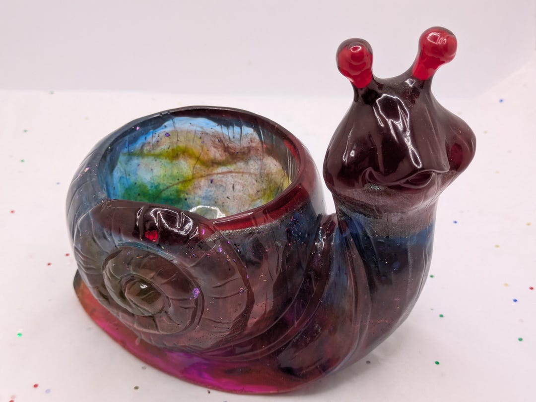 Cosmo the Galaxy Slug! Galaxy Snail Bowl | Uv-reactive Resin Dish for ...